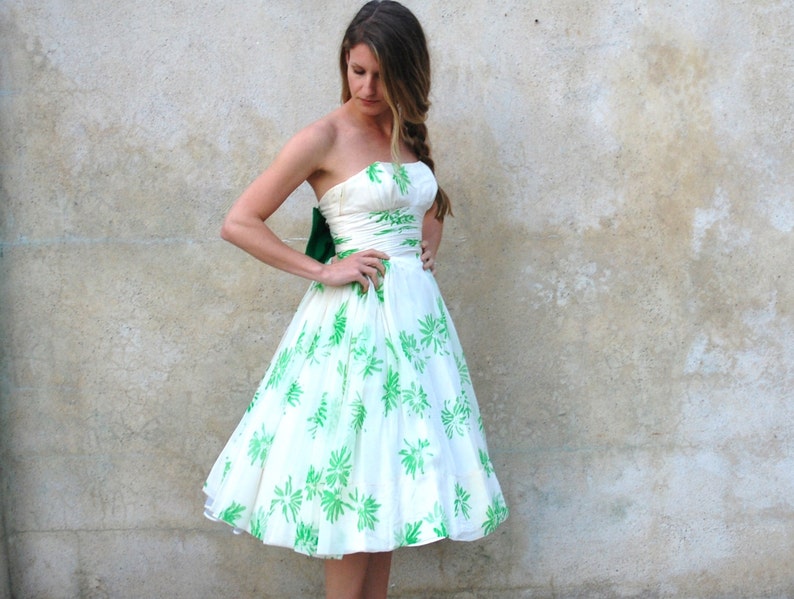 Bombshell 50s Strapless Full Skirt Party Dress 1950s Green and White ...