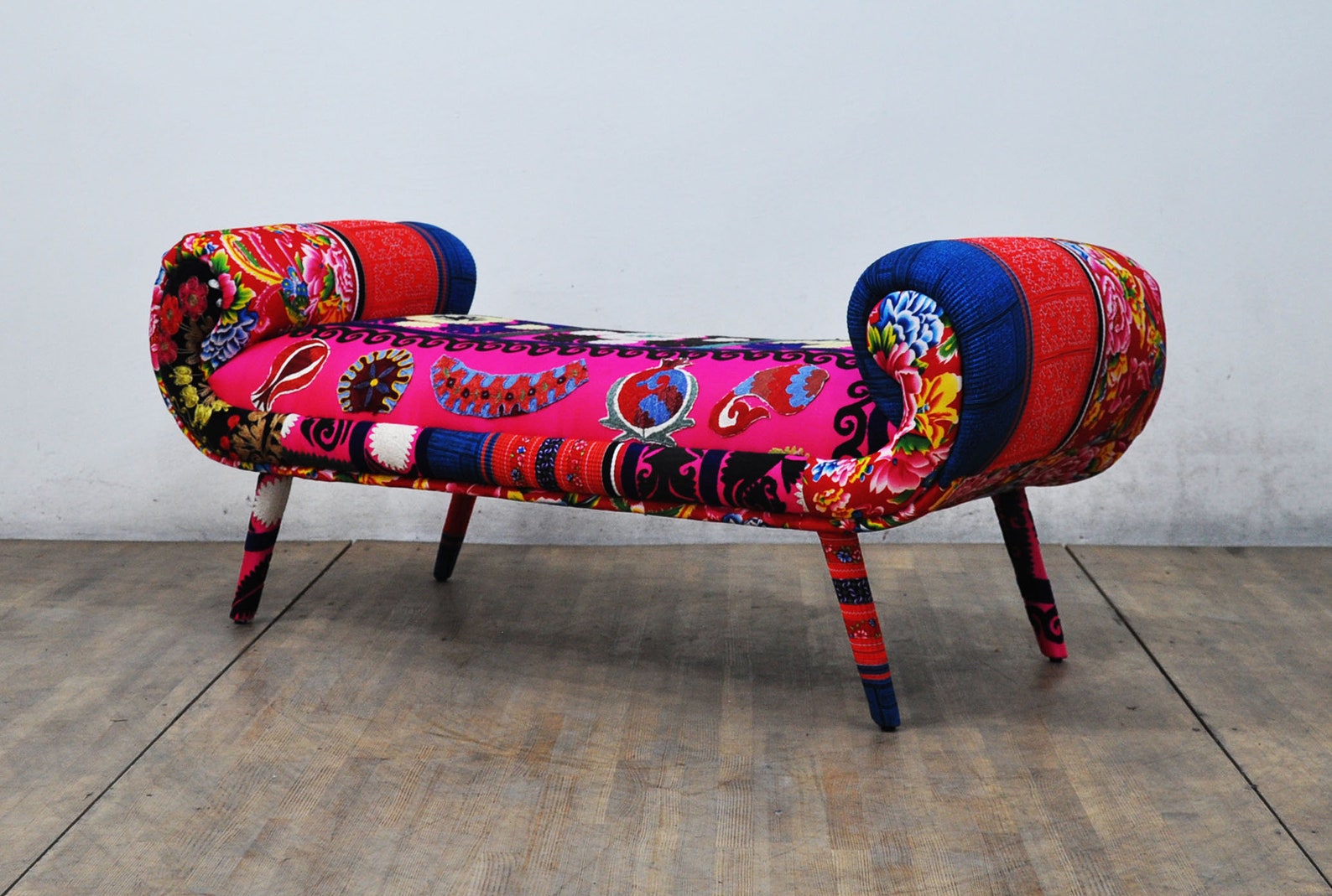 Samurai Bench - Scarlett - Etsy