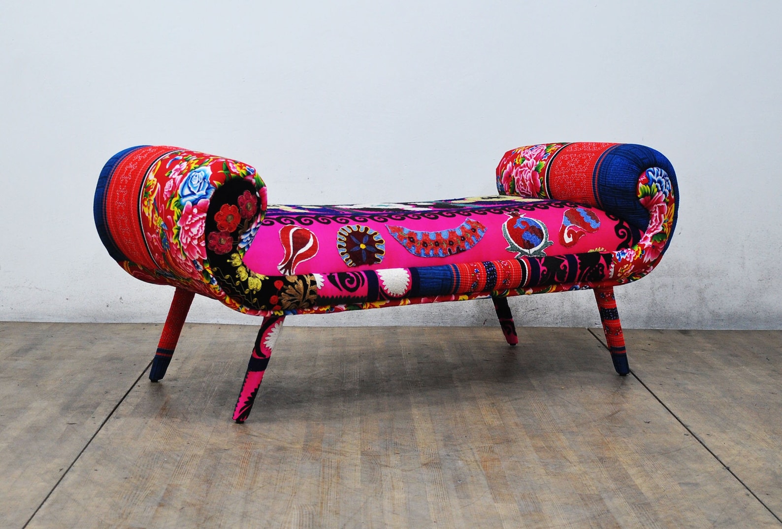 Samurai Bench - Scarlett - Etsy