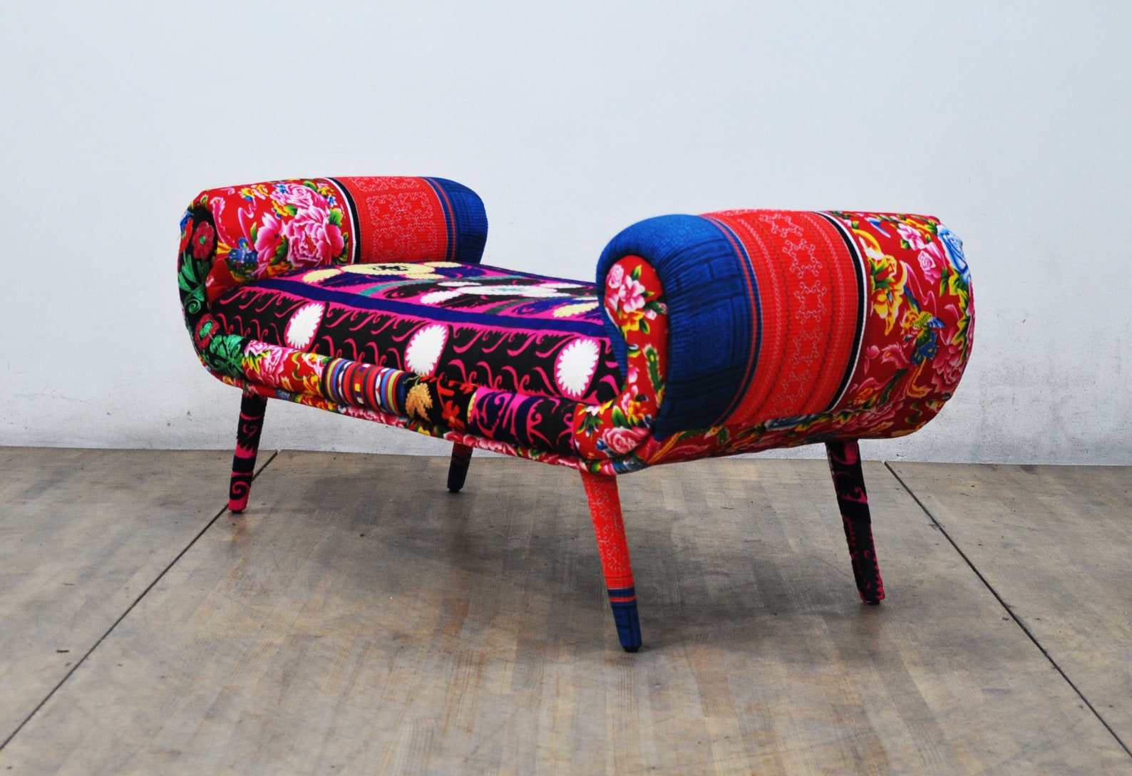 Samurai Bench - Scarlett - Etsy