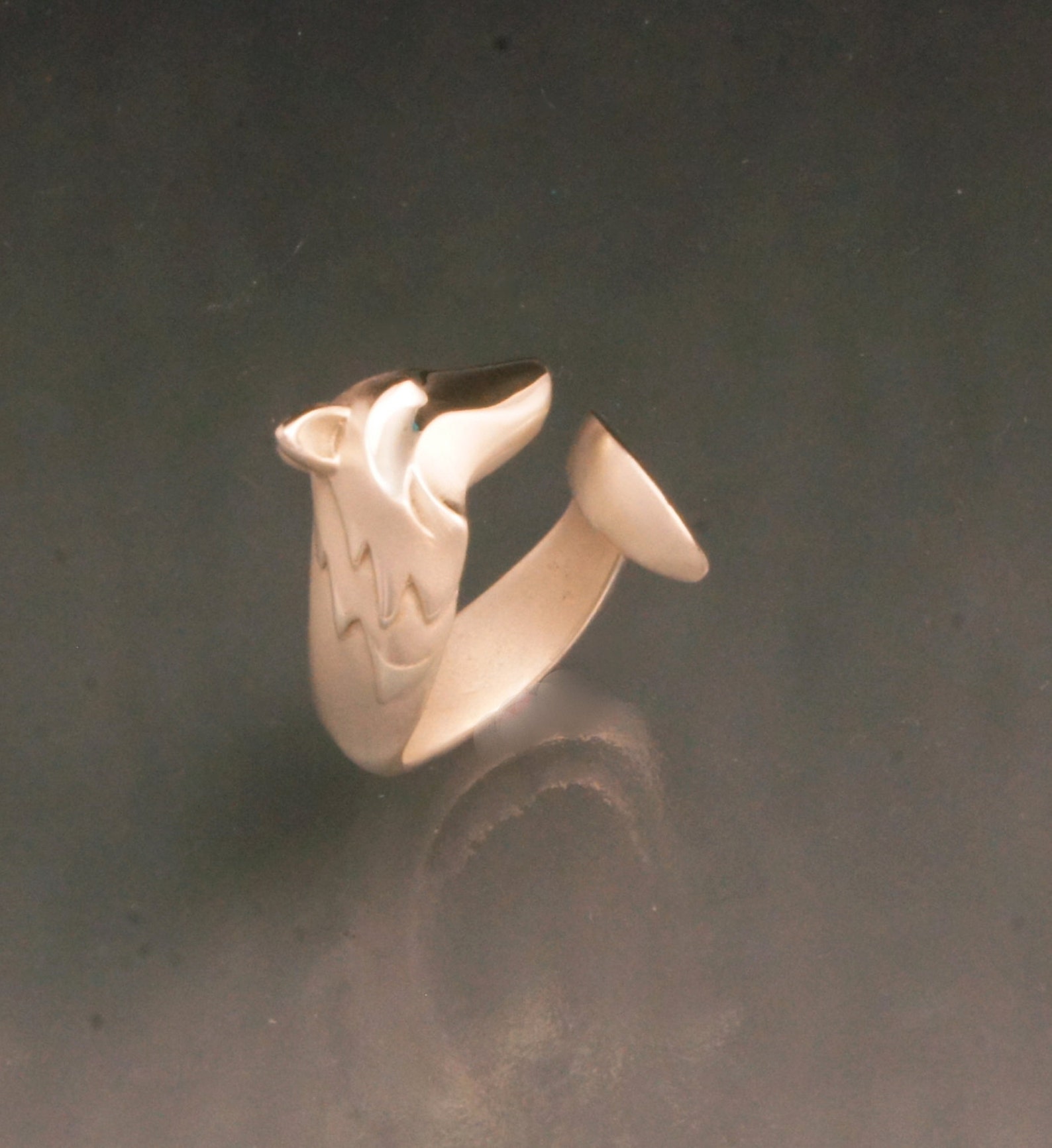 Timber Wolf Ring. Silver - Etsy