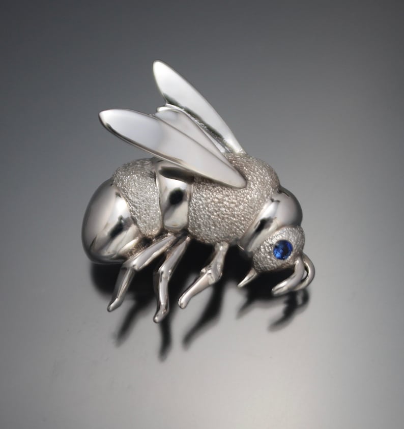 Silver Bee Pin / Pendant With Blue Sapphire Eye - Etsy