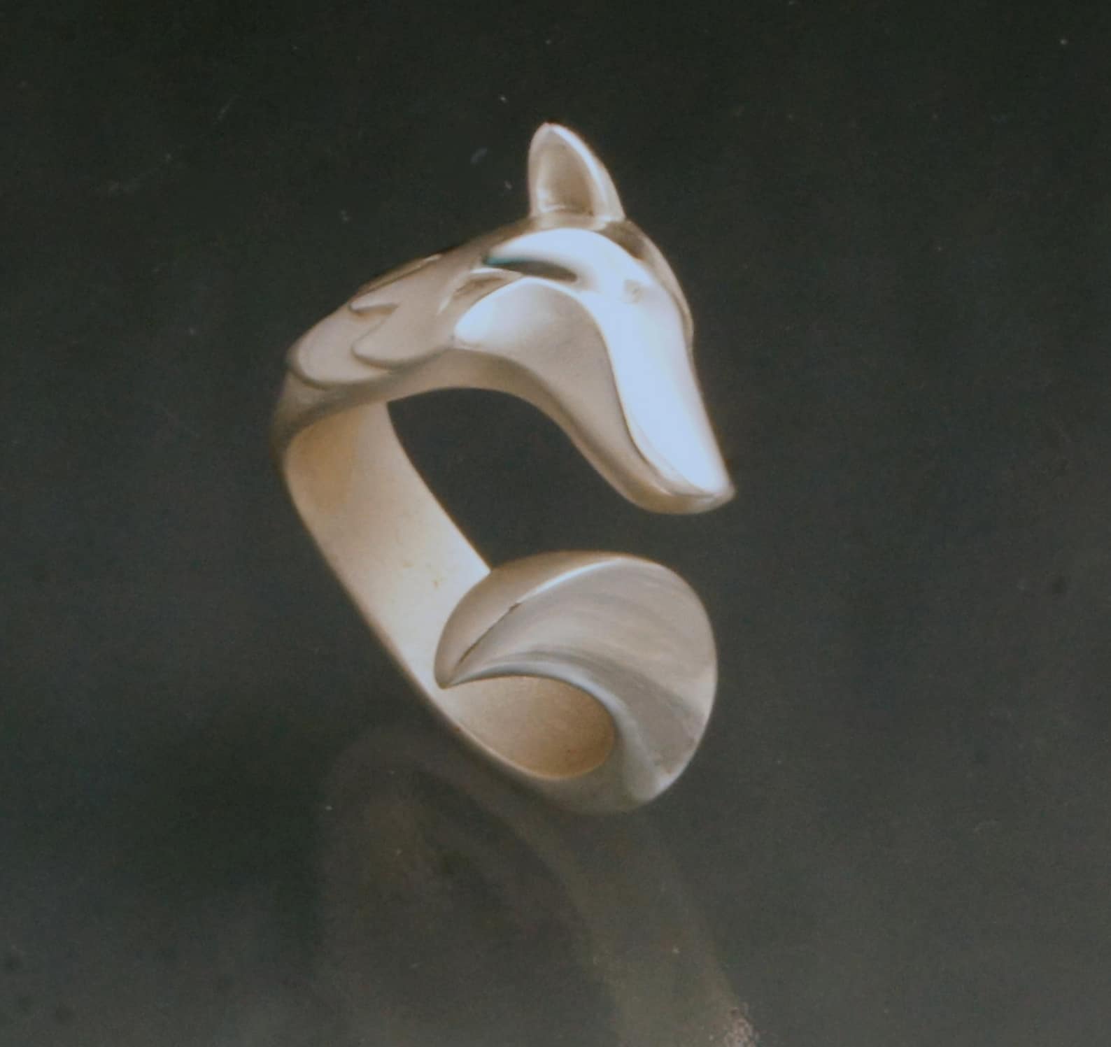 Timber Wolf Ring. Silver - Etsy