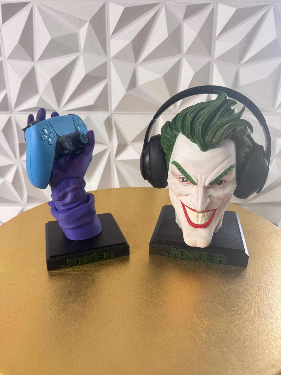 JOKER - Base for Headphones and Control - Gamers - Best Gift ...
