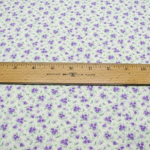 Lavender Floral Bouquets Wildflowers Calico Collection 45584 103 Fabric ...