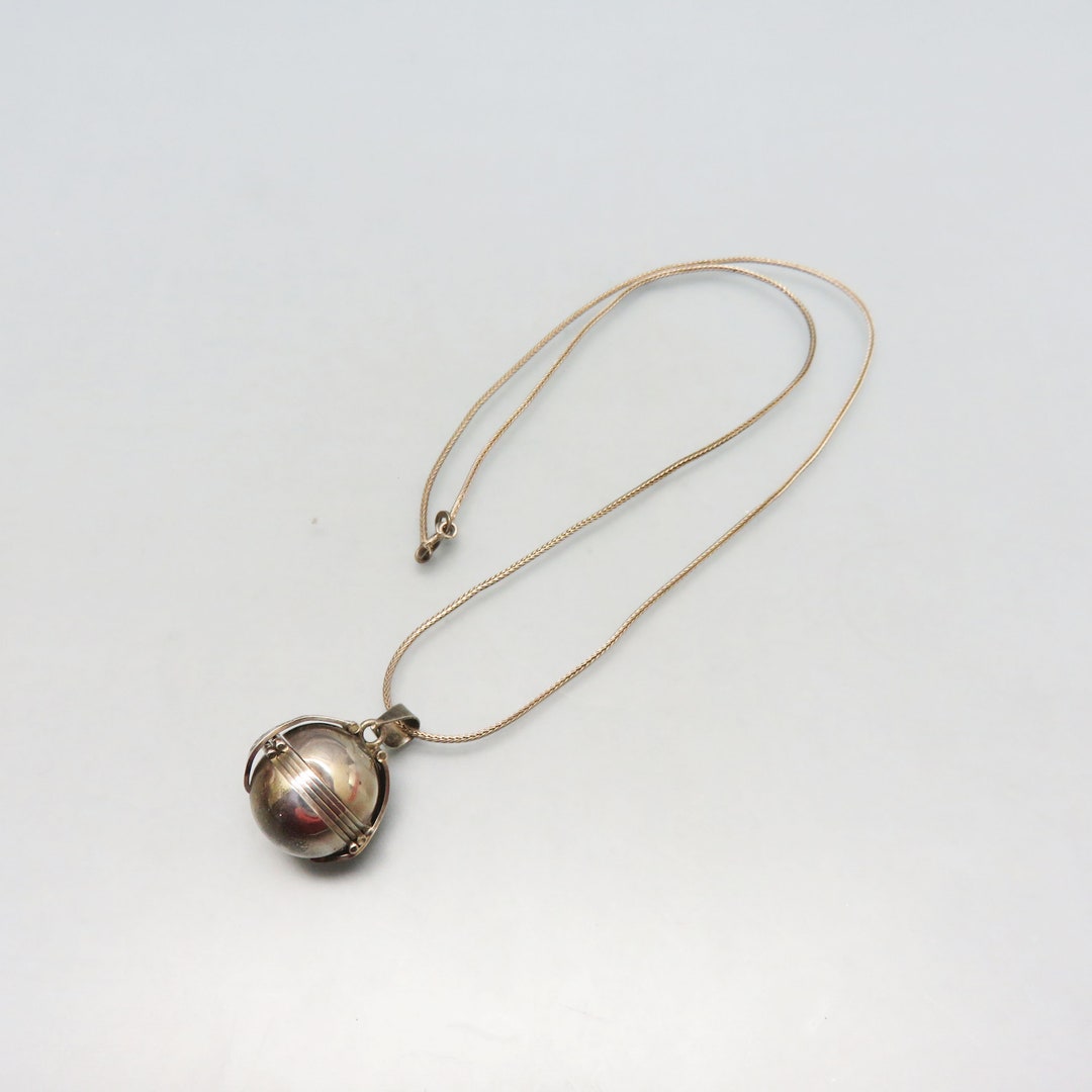 Mint Vintage Sterling Multi-picture Locket Necklace, Round Ball Locket ...