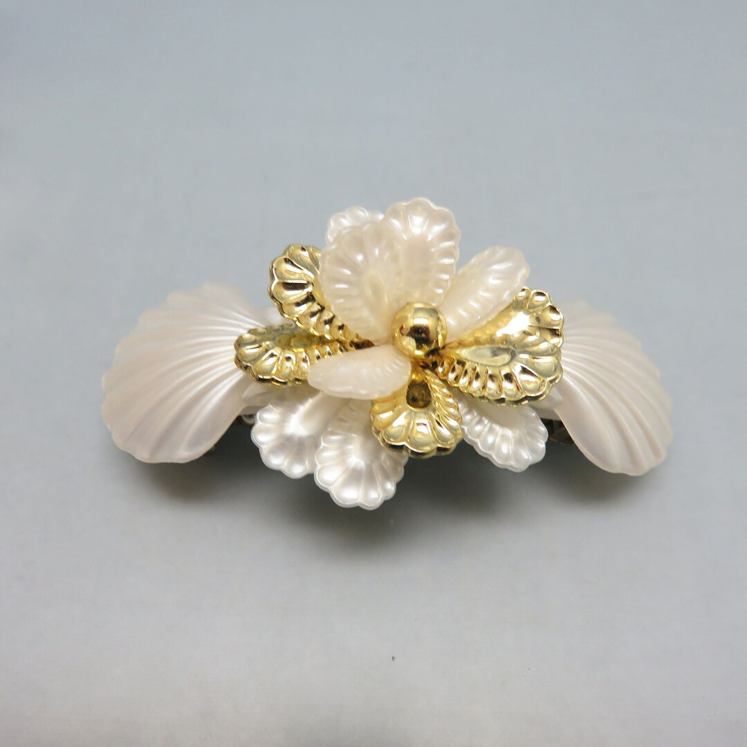 Big Creamy Pearlized Plastic Shell Hair Barrette - Etsy