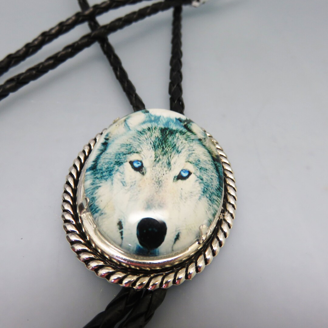 Blue Eyed Wolf Bolo Tie: Silvertone Metal, Unisex Jewelry - Etsy