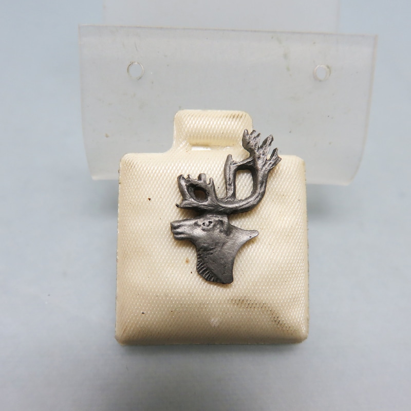 Bull Lapel Pin - Etsy