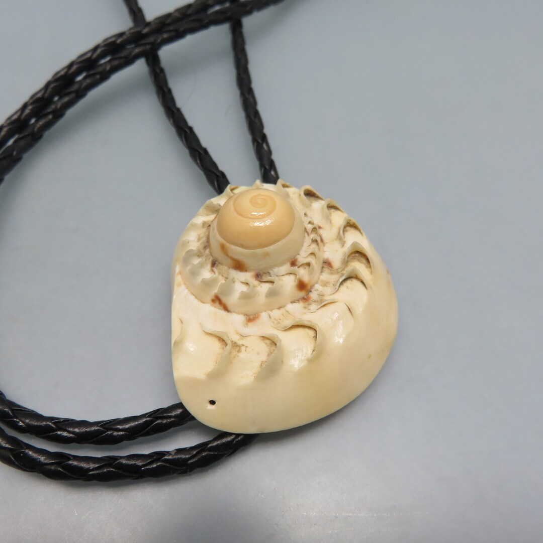 Handmade Snail Shell Bolo Tie: Beige Rockabilly Western Jewelry - Etsy