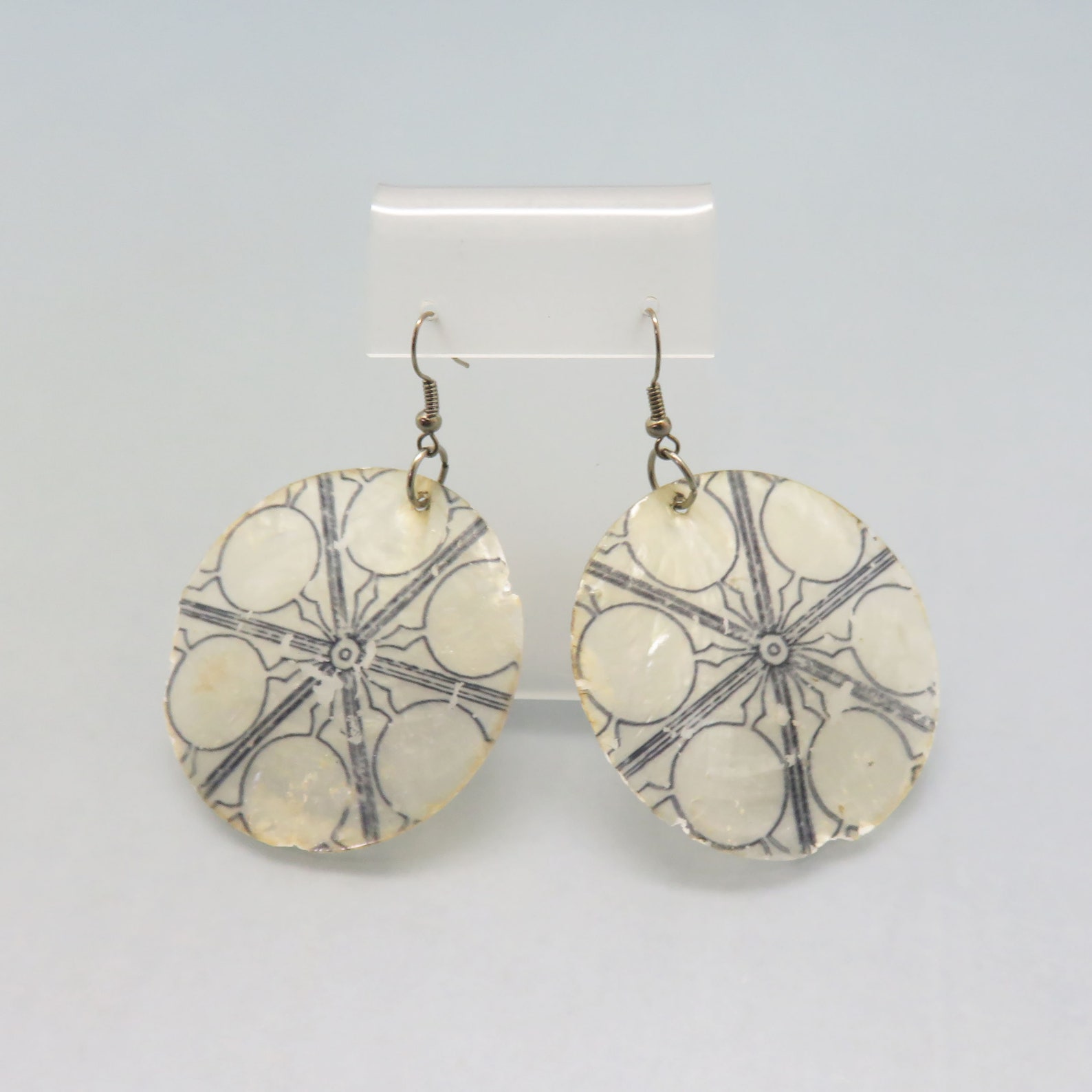 Vintage 1970s Capiz Shell Pierced Earrings Printed Discs | Etsy