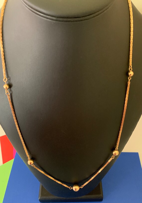 1970's Vintage Avon Shiny Gold Decorative Chain and G… - Gem