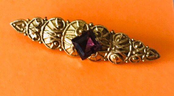 Vintage Repousse Gold Plated High Relief Bar Pin With… - Gem