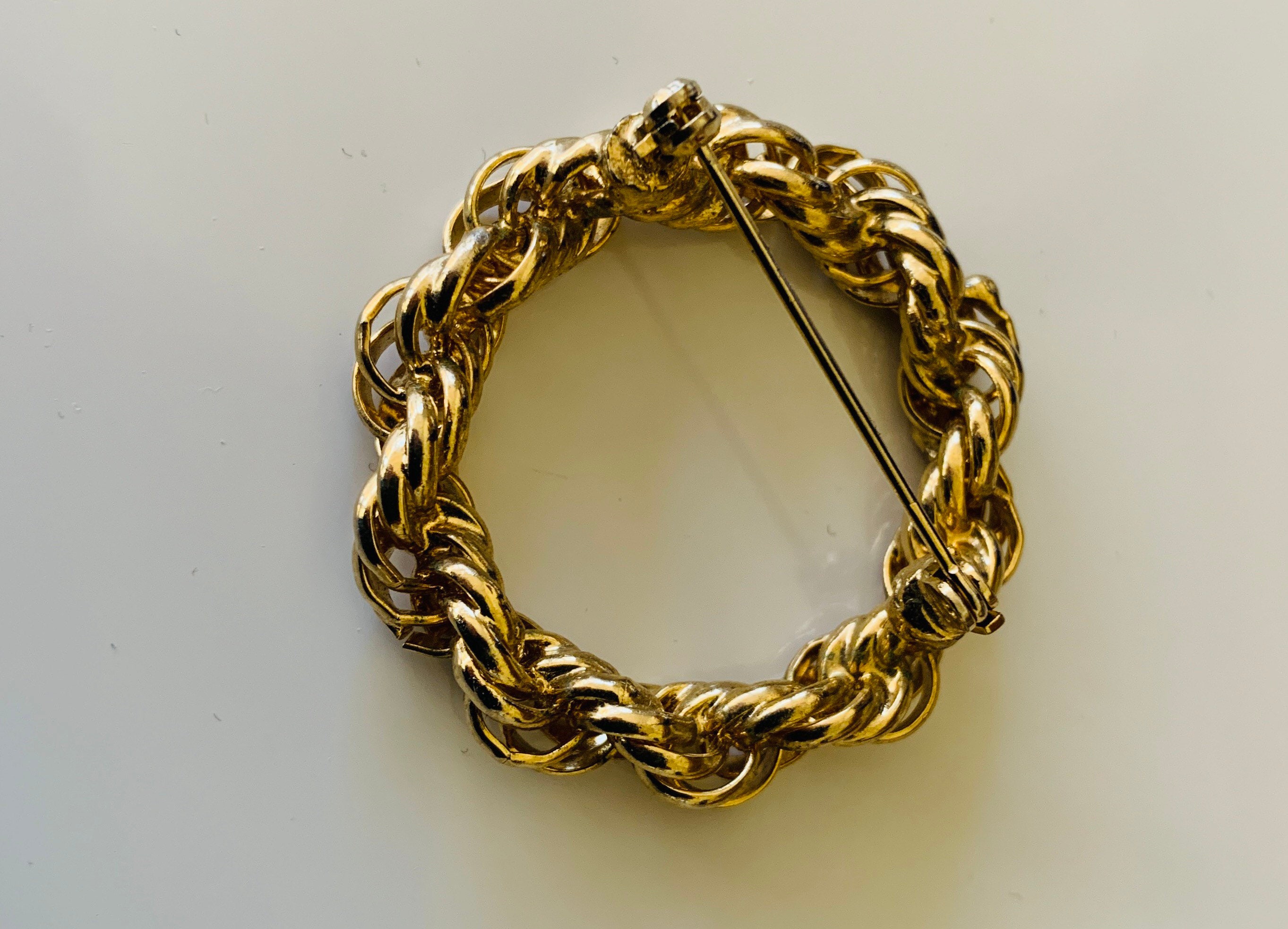 Vintage Elegant Gold Rope Chain Wreath Brooch | Etsy