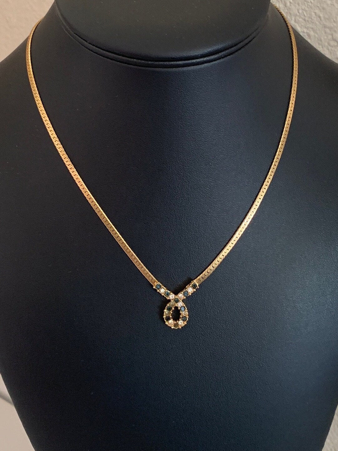 Lovely Hallmarked V Neck Herringbone Chain Necklace With Clear and ...