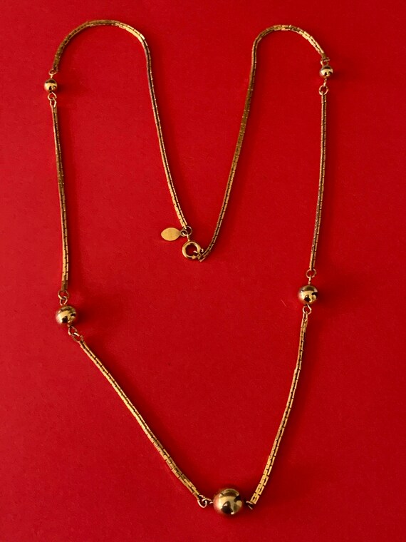 1970's Vintage Avon Shiny Gold Decorative Chain and G… - Gem