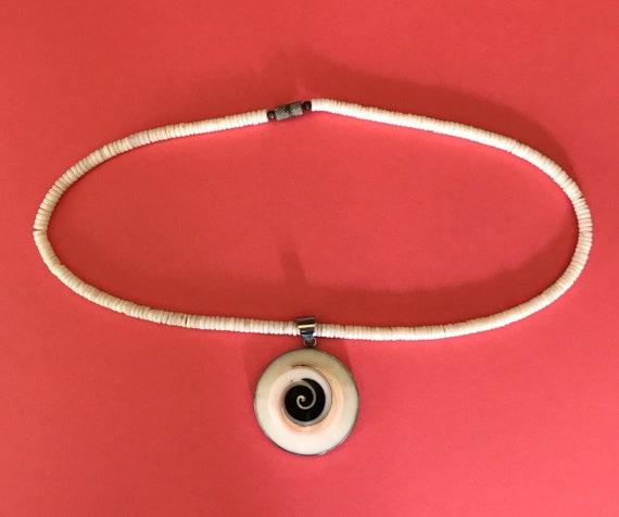 Minimal Classic White Clam Shell Heishi With Decorati… - Gem