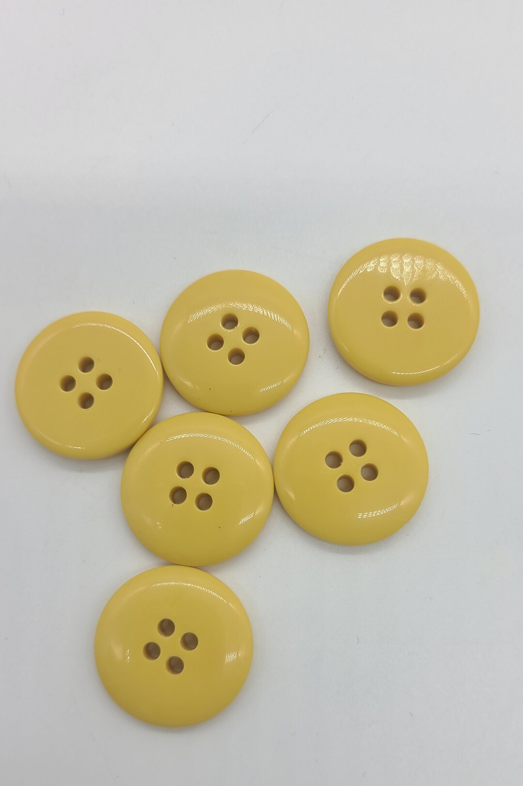 6 Yellow Vintage Buttons - Etsy