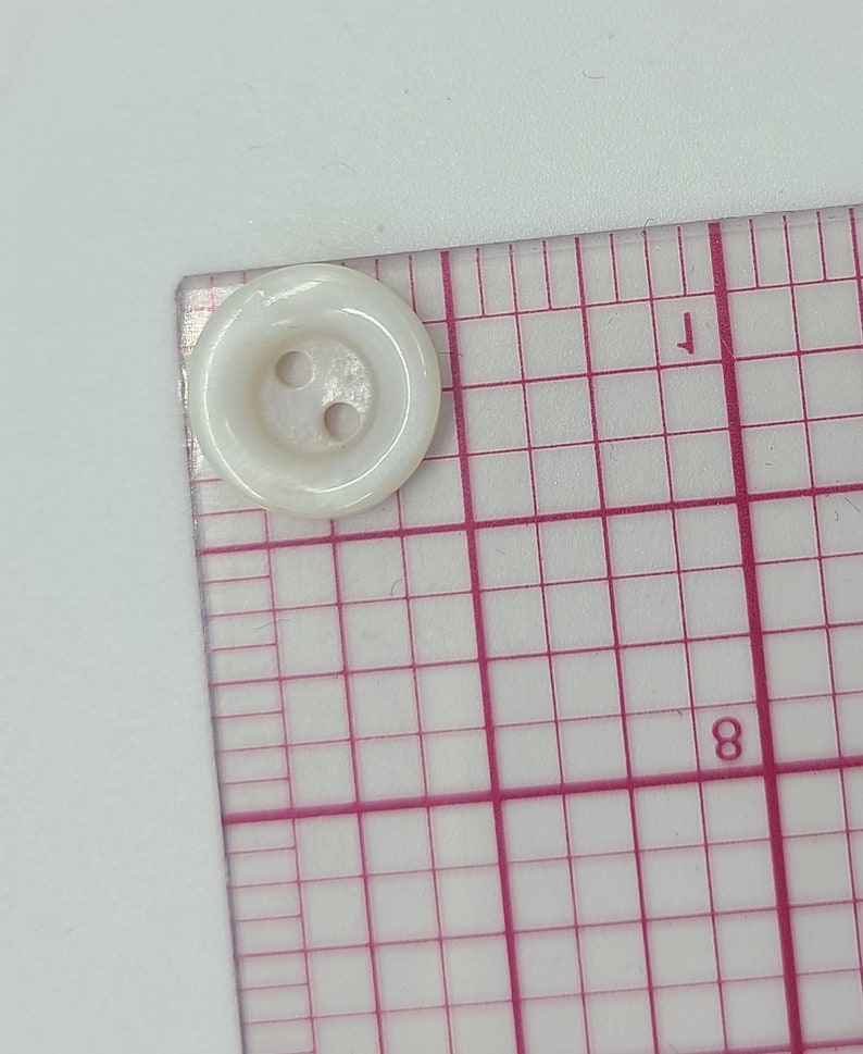 3 White Vintage Buttons - Etsy
