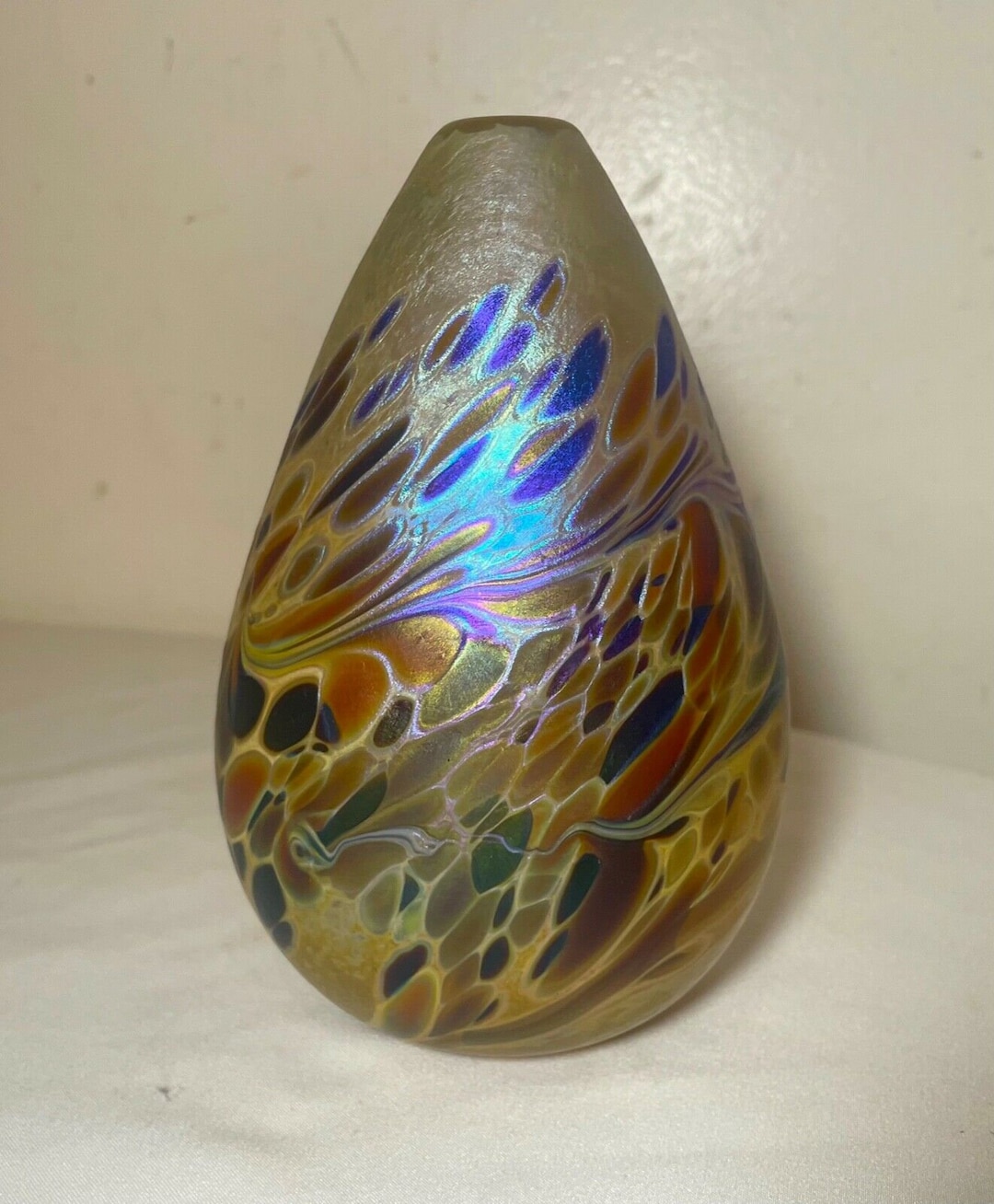 Hand Blown Maytum Studio Art Glass Iridescent Aurene Egg Shaped Bud ...