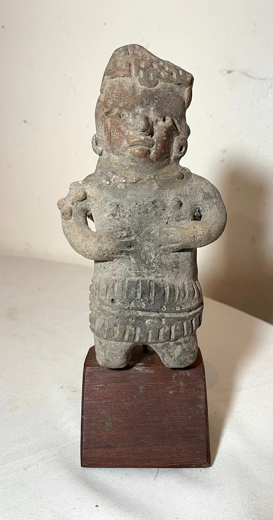 Ancient Pre Columbian Ecuador Terracotta Pottery Face 200 AD Sculpture ...