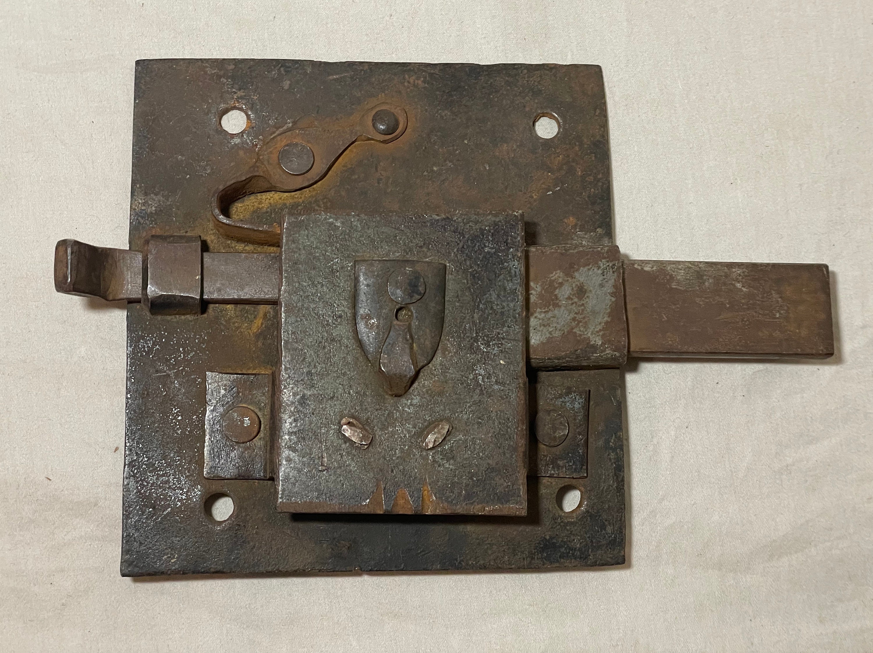 Antique 1700's Handmade Wrought Iron Skeleton Key Lock Locking Mech ...