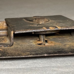 Antique 1700's Handmade Wrought Iron Skeleton Key Lock Locking Mech ...