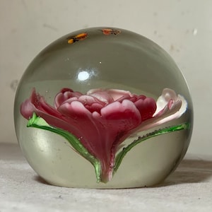 Vintage Hand Blown Art Studio Glass Flower Bee Rose Paperweight Ball ...