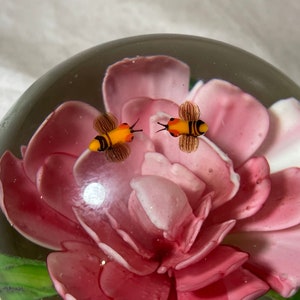 Vintage Hand Blown Art Studio Glass Flower Bee Rose Paperweight Ball ...