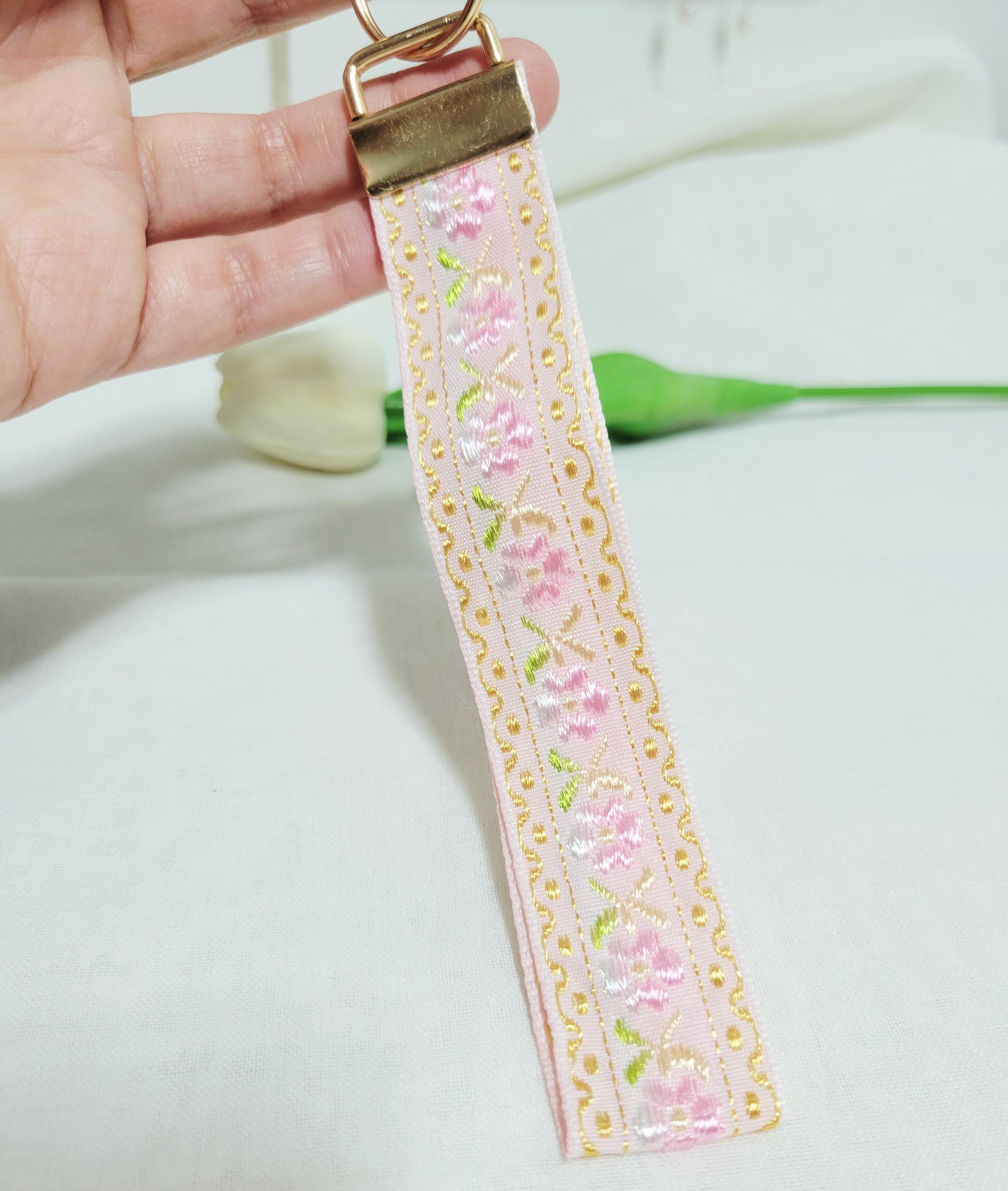 Kawaii Jacquard Ribbon Wristlet Keychain, Floral Key Holder Strap, Gift ...