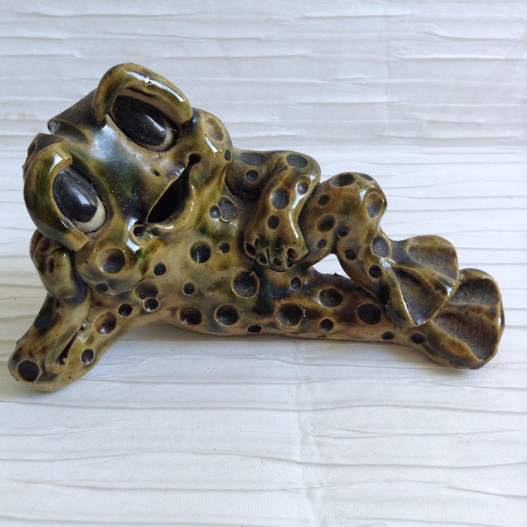 Vintage Reclining FROG. Ceramic Figure. 1970's. Mod Kitsch, Signed. - Etsy
