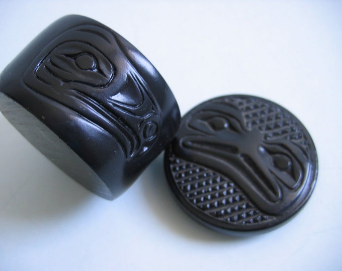 Alaska Haida Box. Argillite Trinket Jewel Box. Black. Eagle Carving ...