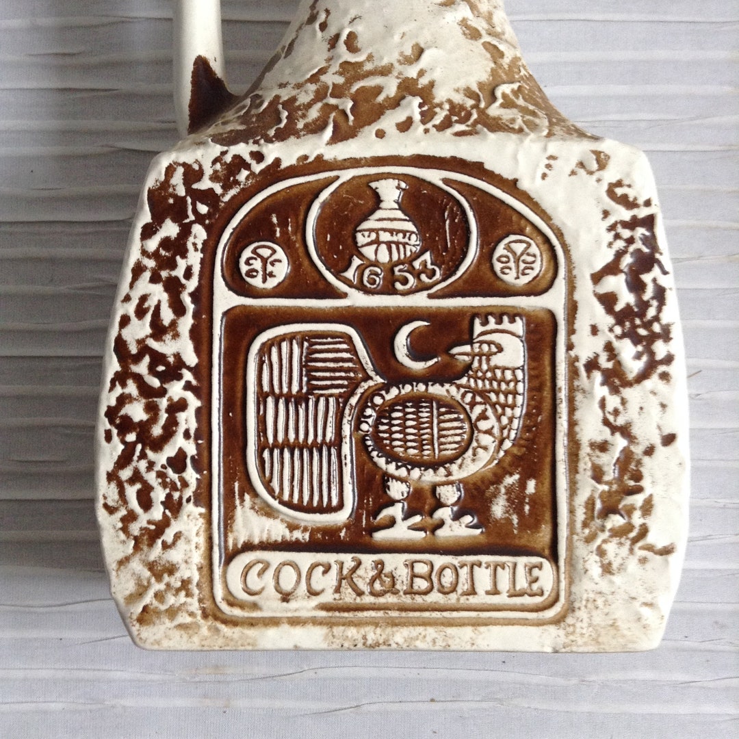 Cock & Bottle Decanter. Knights Arms Reverse. Vintage 1960 Ceramic ...