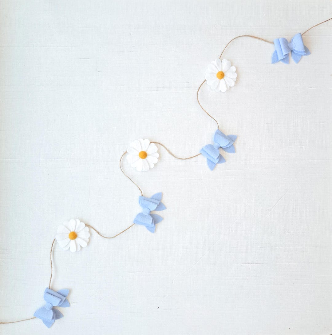Wool Felt Bow and Daisy Chain Garland in Sky Blue and White- Spring ...