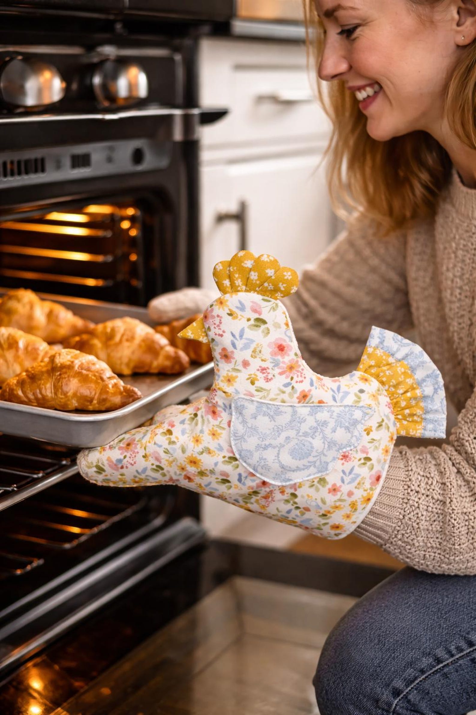 Chicken Oven Mitt Sewing Pattern | Ruffle Tail Potholder PDF (farmhouse ...