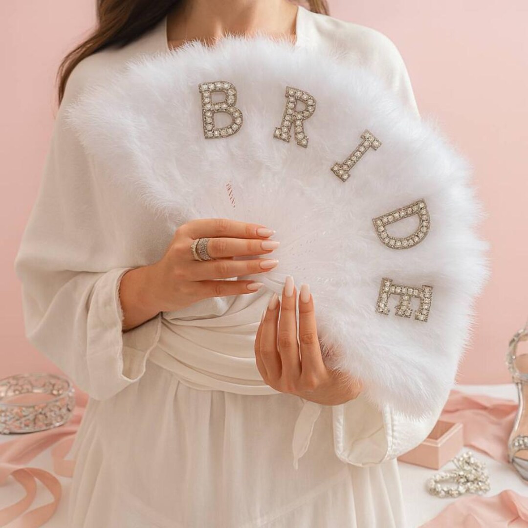 Elegant Bride Pearl Feather Fan, Bridal Handheld Accessory, Wedding ...