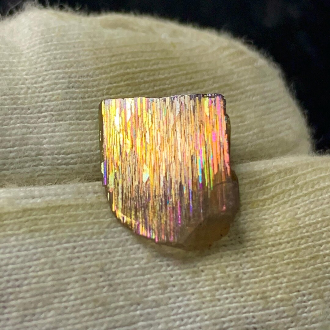 Natural Rainbow Lattice Sunstone Raw From Tanzania” Size = 12x10x5 Mm ...