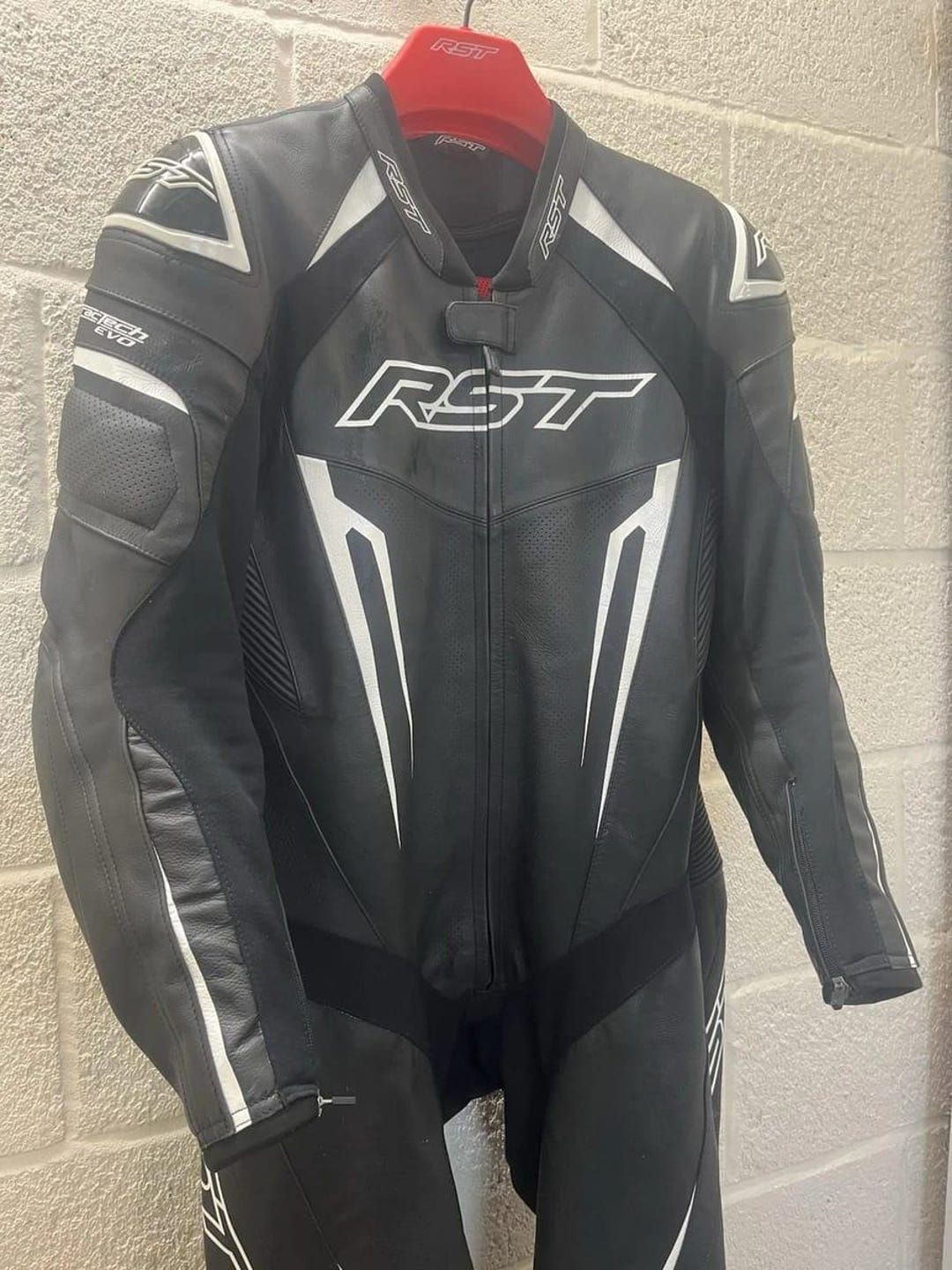 Black RST Premium Leather Motorcycle Racing Suit – Full Body Armor ...