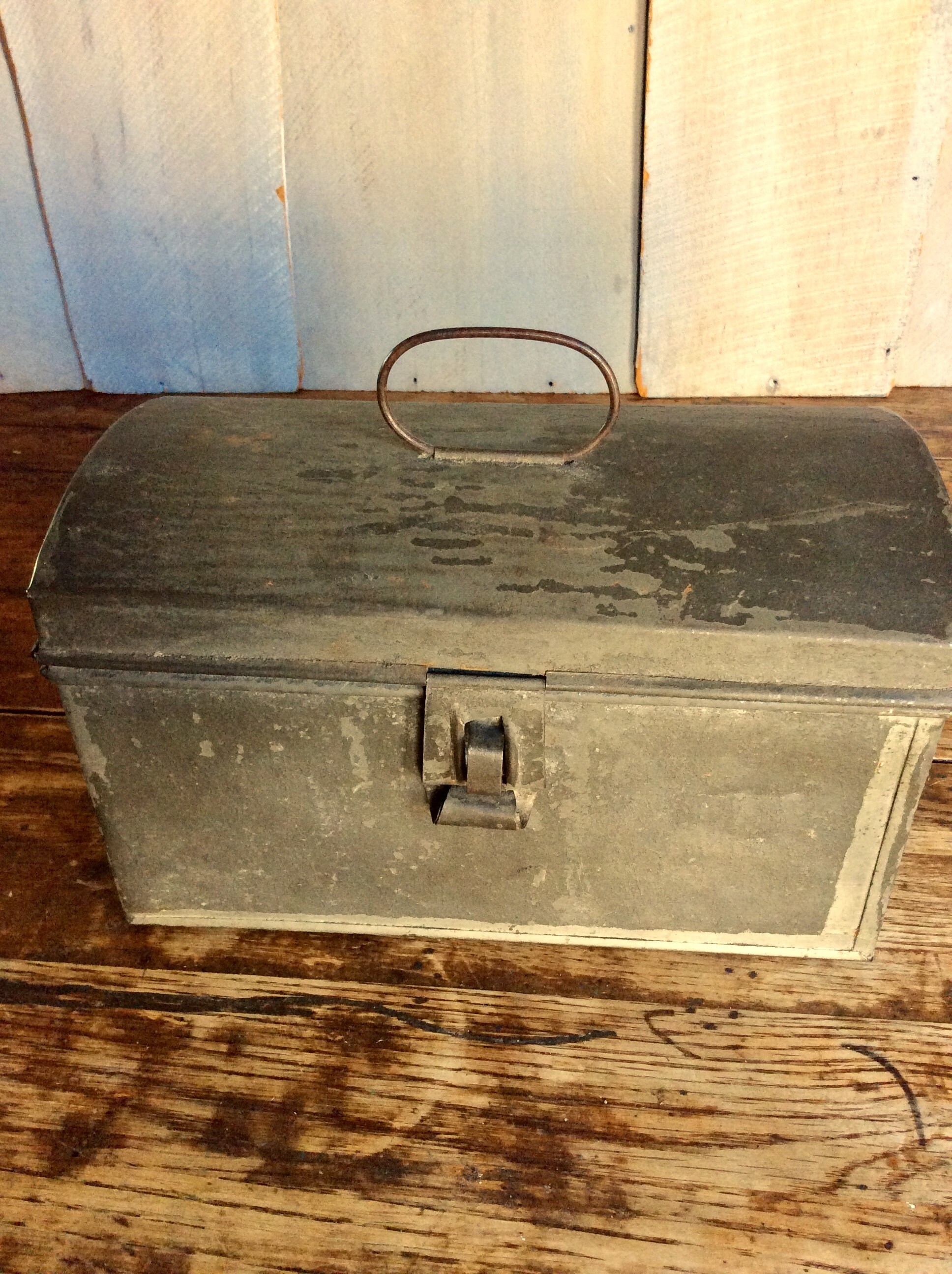 Vintage Primitive Sheet Metal Box / Old Lunch Box / Metal | Etsy