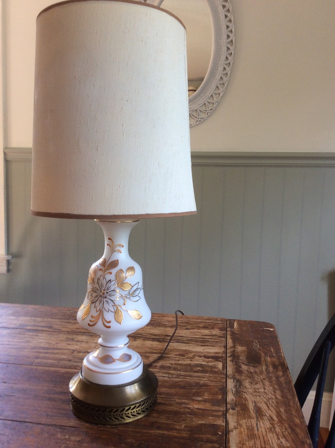 Vintage White Frosted Glass Table Lamp/gold Floral Accent Lamp/retro ...