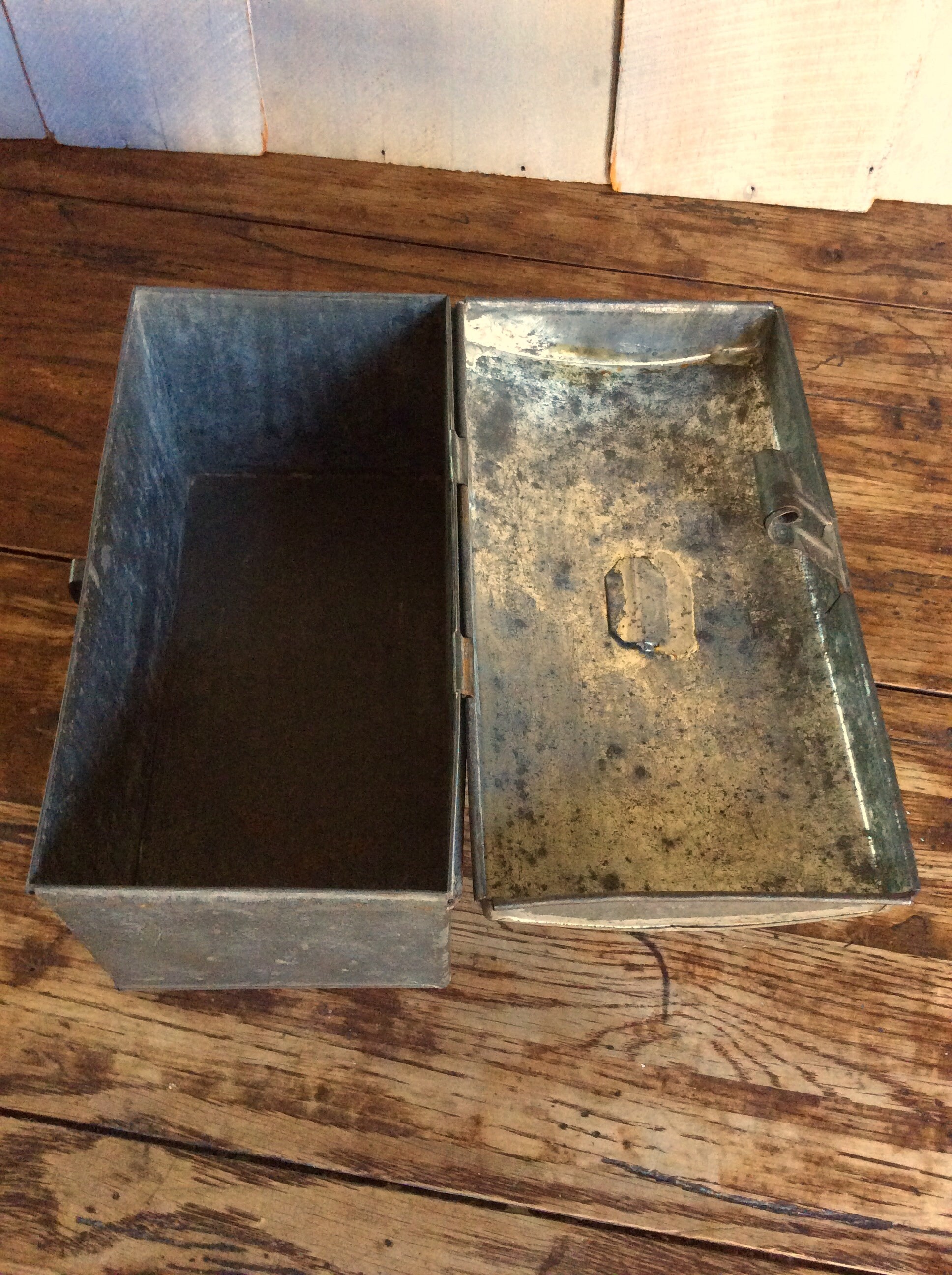 Vintage Primitive Sheet Metal Box / Old Lunch Box / Metal | Etsy