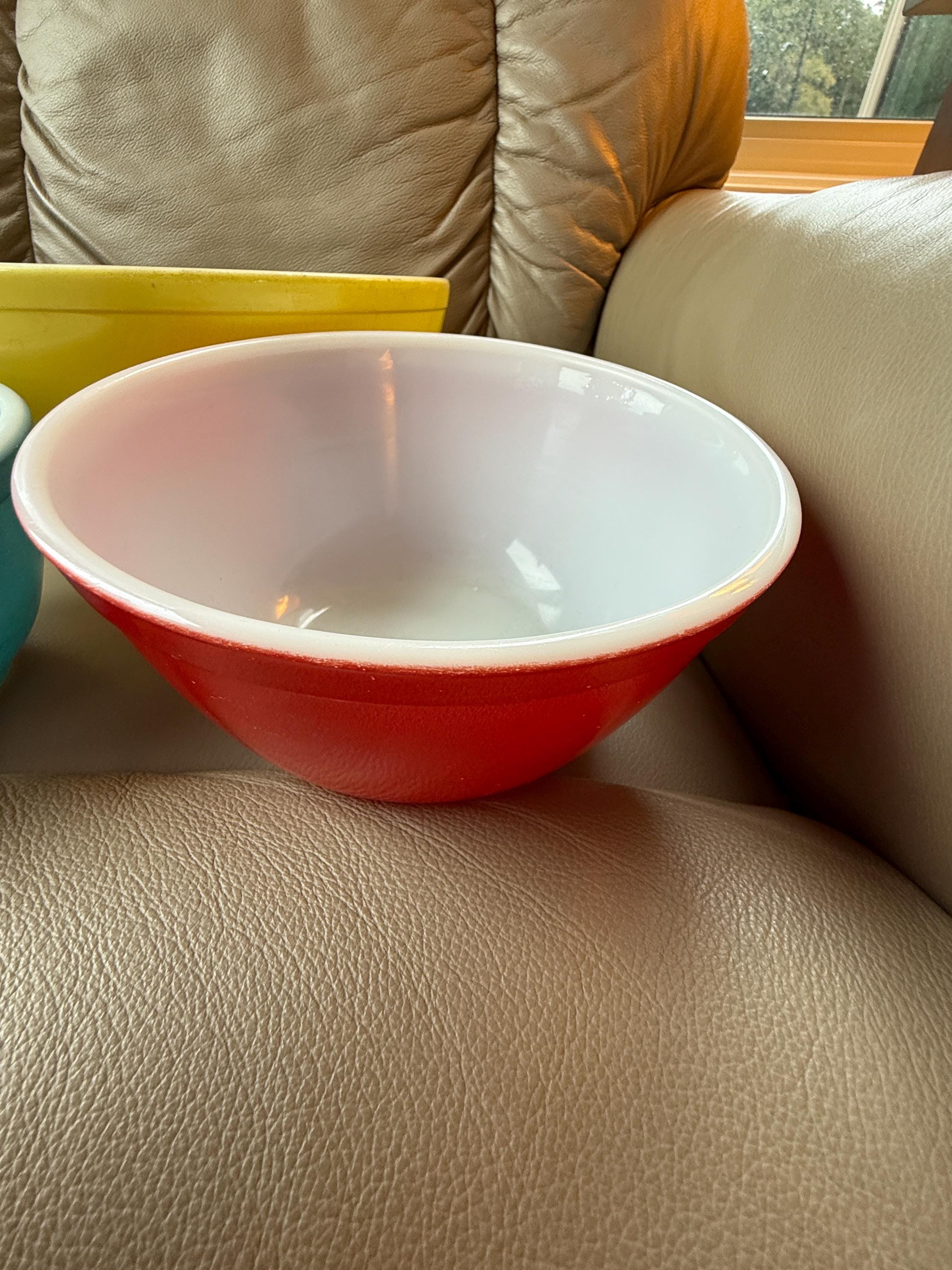 Vintage Pyrex Nesting Mixing Bowls, Red, Yellow, Blue, 401, 402, 403 - Etsy