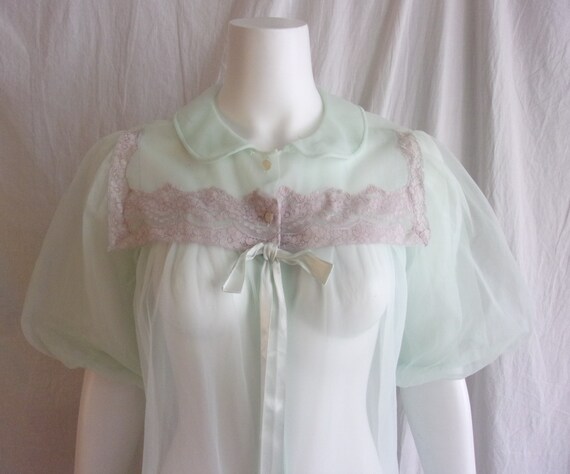 Vintage 1960s Robe Sheer Mint Green Nylon with Lace T… - Gem