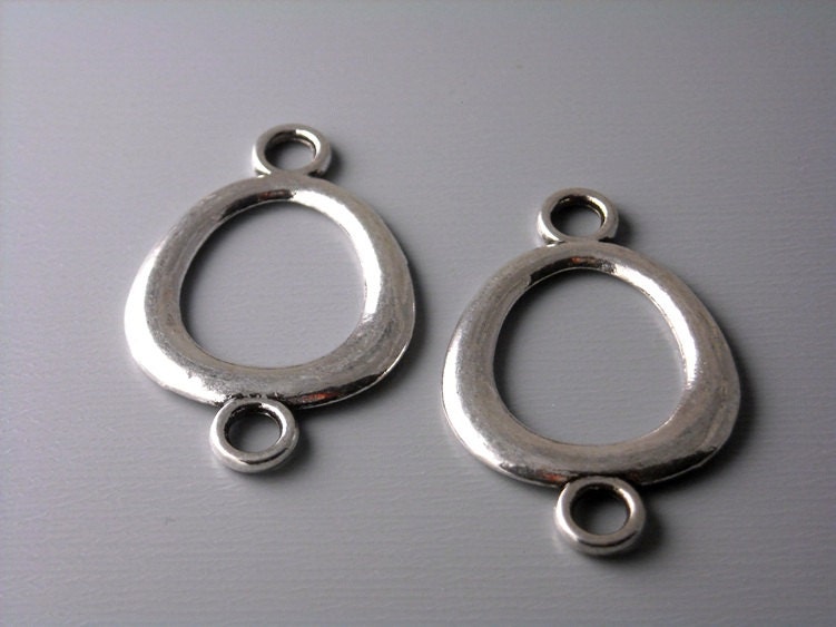 Raised Trapezoid Ring Connector Links, Antique Silver Plated, 28mm X ...