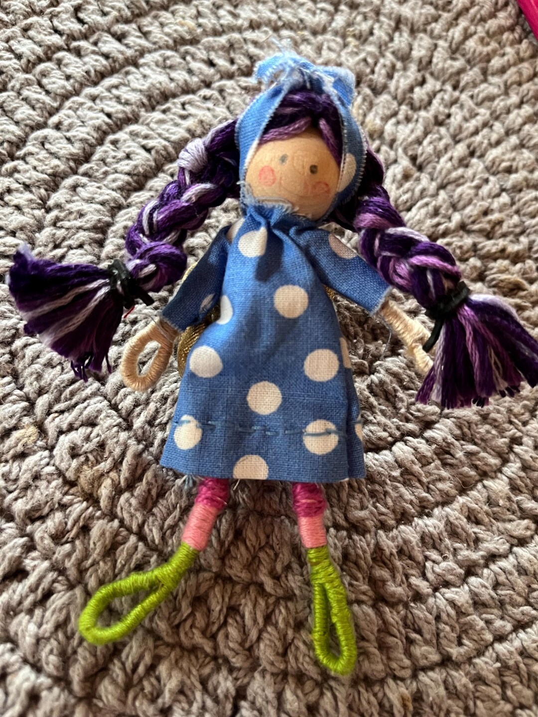 Bessie in Her Bonnet Posable Doll - Etsy