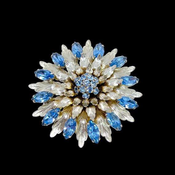 AMAZING Vintage LaROCO La Roco Flower Floral Pin Broo… - Gem