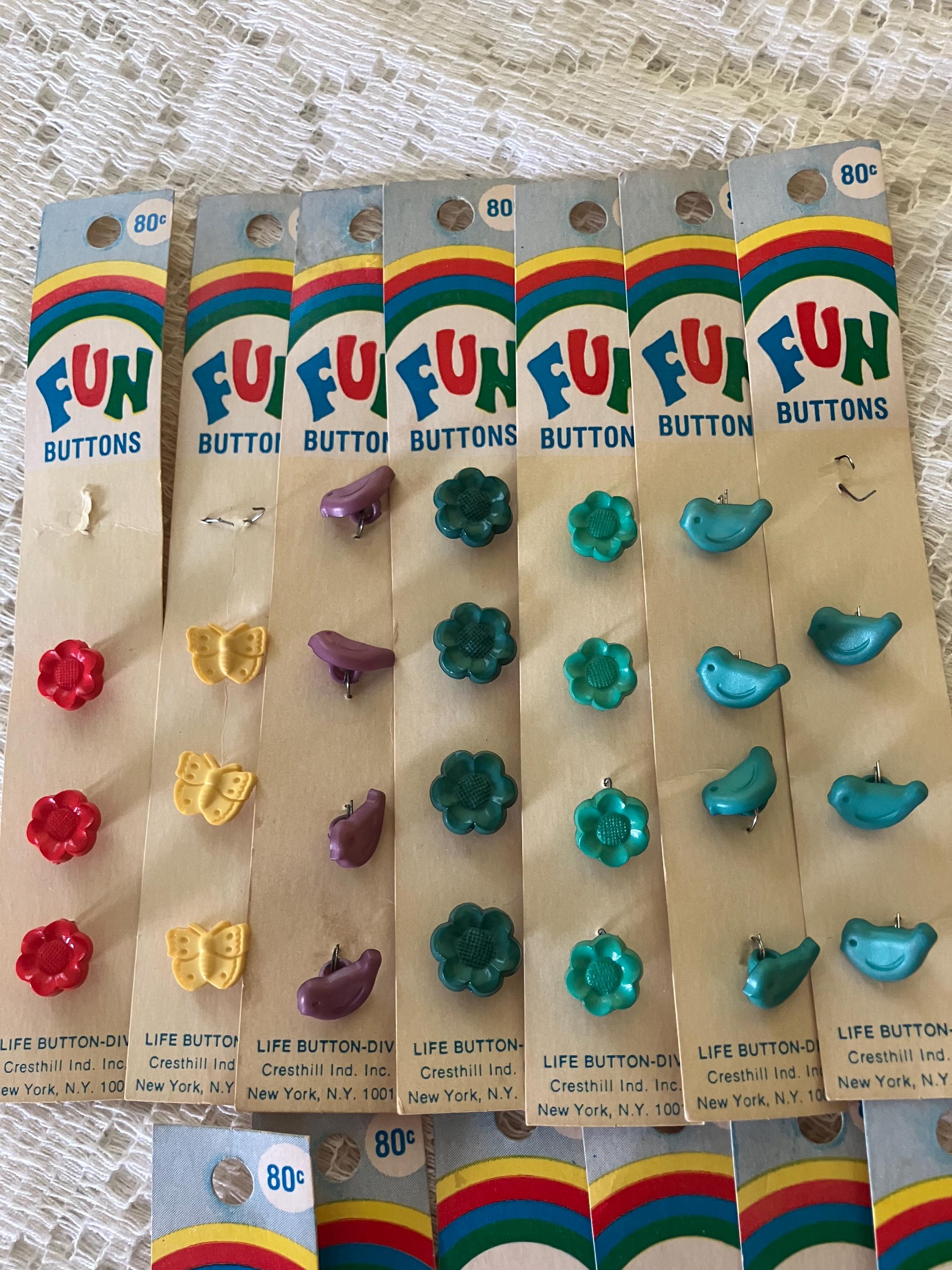 Vintage Decorative Children's Buttons Clothing Crafts Collection Total ...