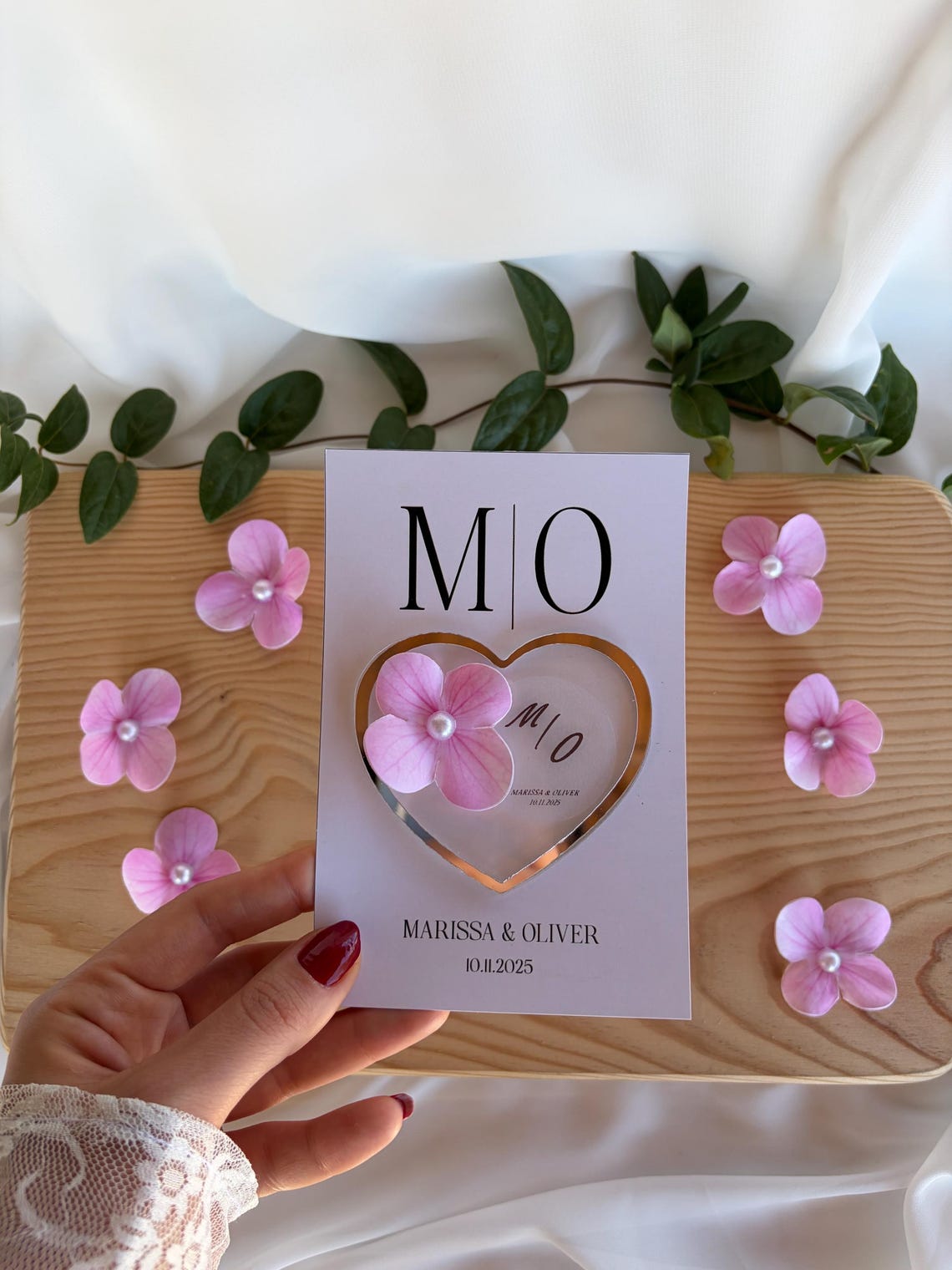 Personalized Floral Heart Magnet Wedding Favor | Custom Card & Initial ...