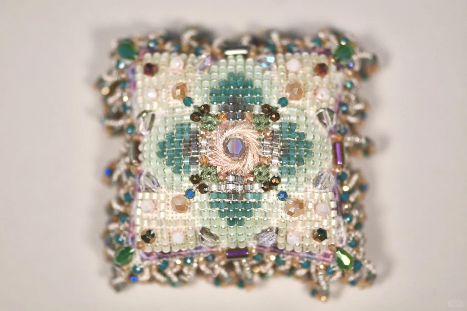 Cross Stitch & Beading Embroidery Kit: Mini Pincushion (nadelkissen ...