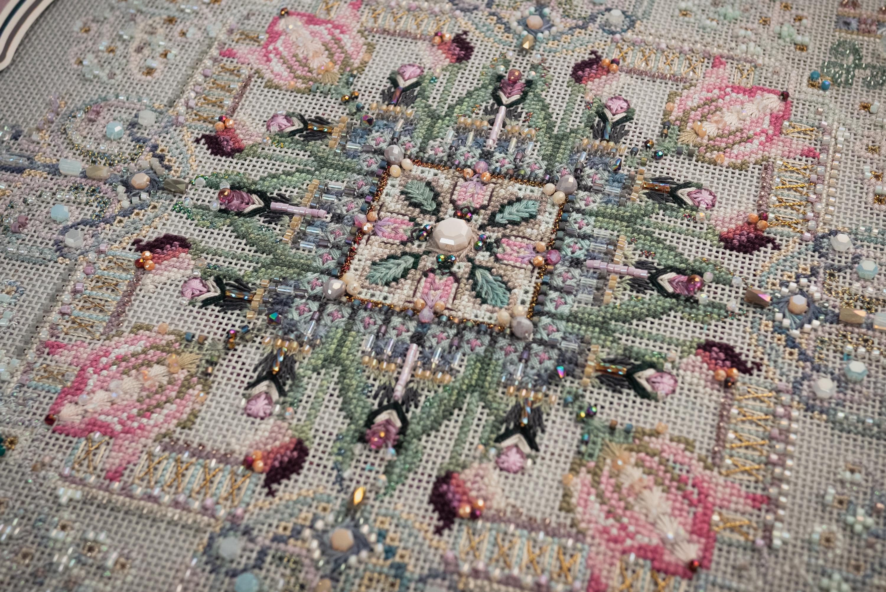 Tulip Cross Stitch Pattern PDF + SAGA, Detailed Embroidery Design ...